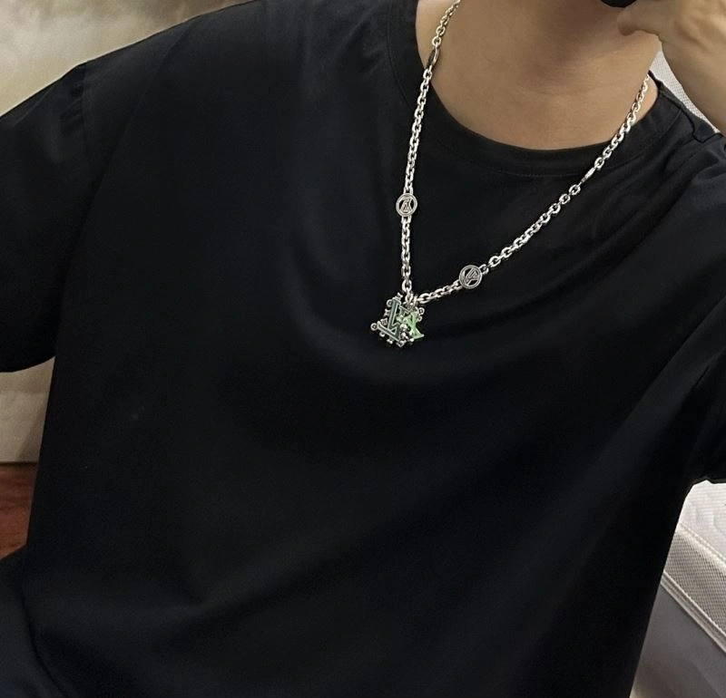 Exact replica Louis Vuitton Necklaces