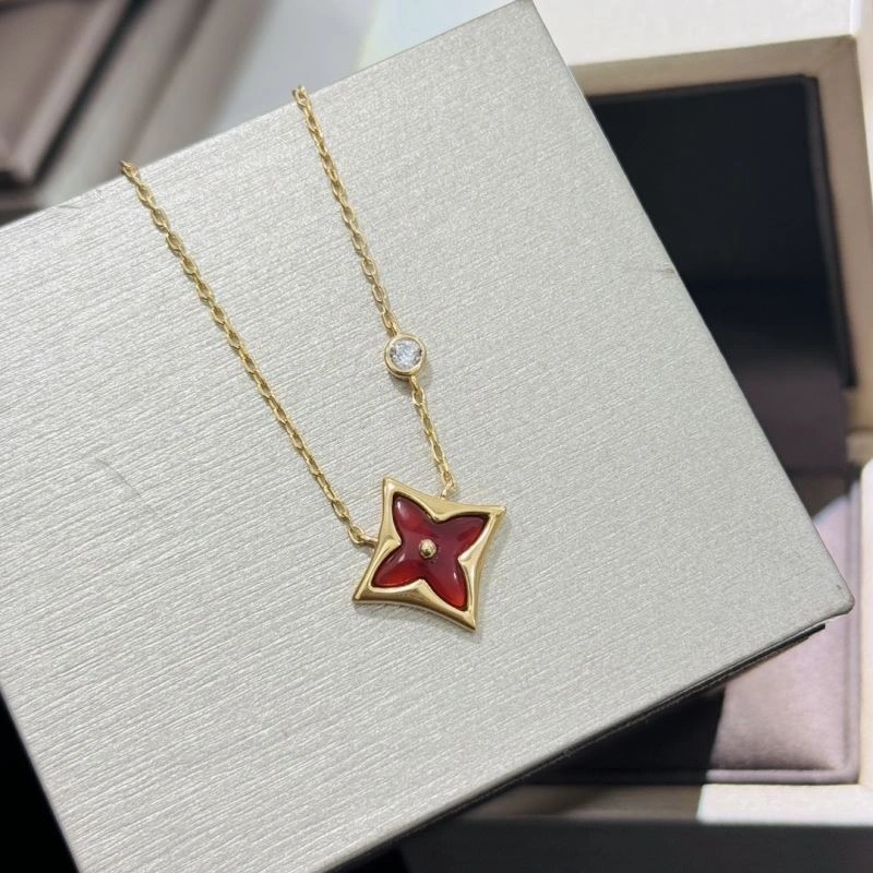 Top mirror Louis Vuitton Necklaces