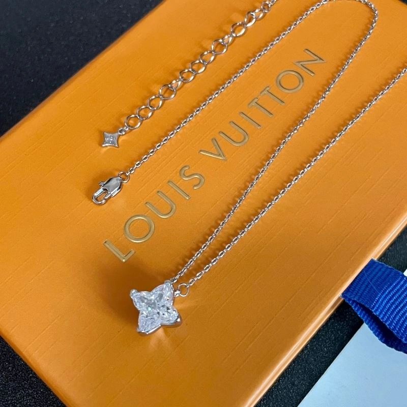 Mirror quality Louis Vuitton Necklaces