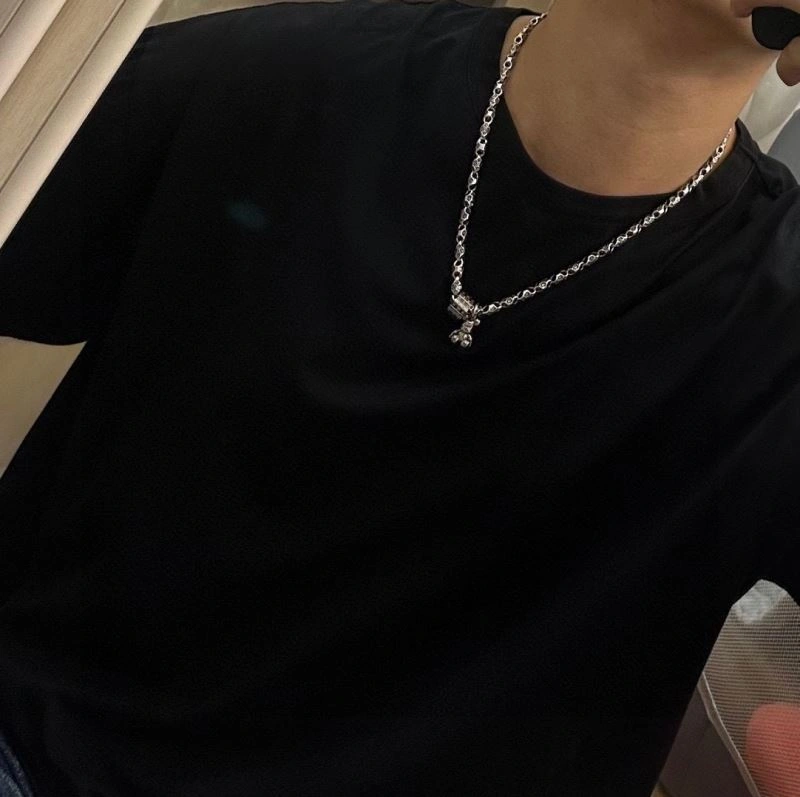 Factory-made Louis Vuitton Necklaces