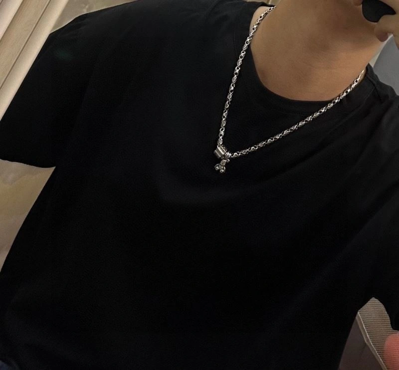 Factory-made Louis Vuitton Necklaces