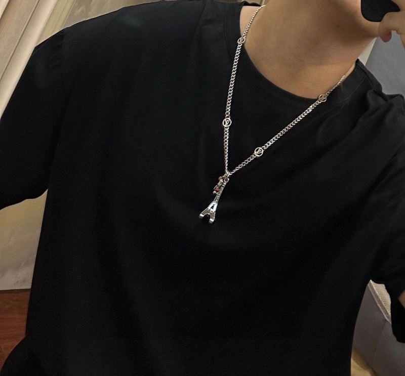 Legit Louis Vuitton Necklaces