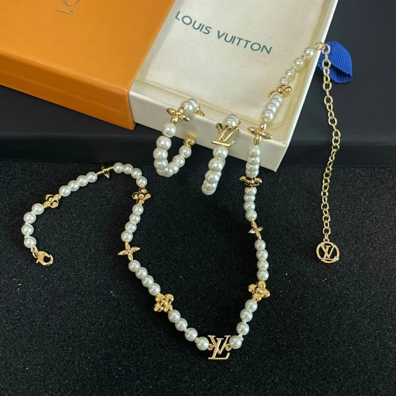 Original Louis Vuitton Necklaces