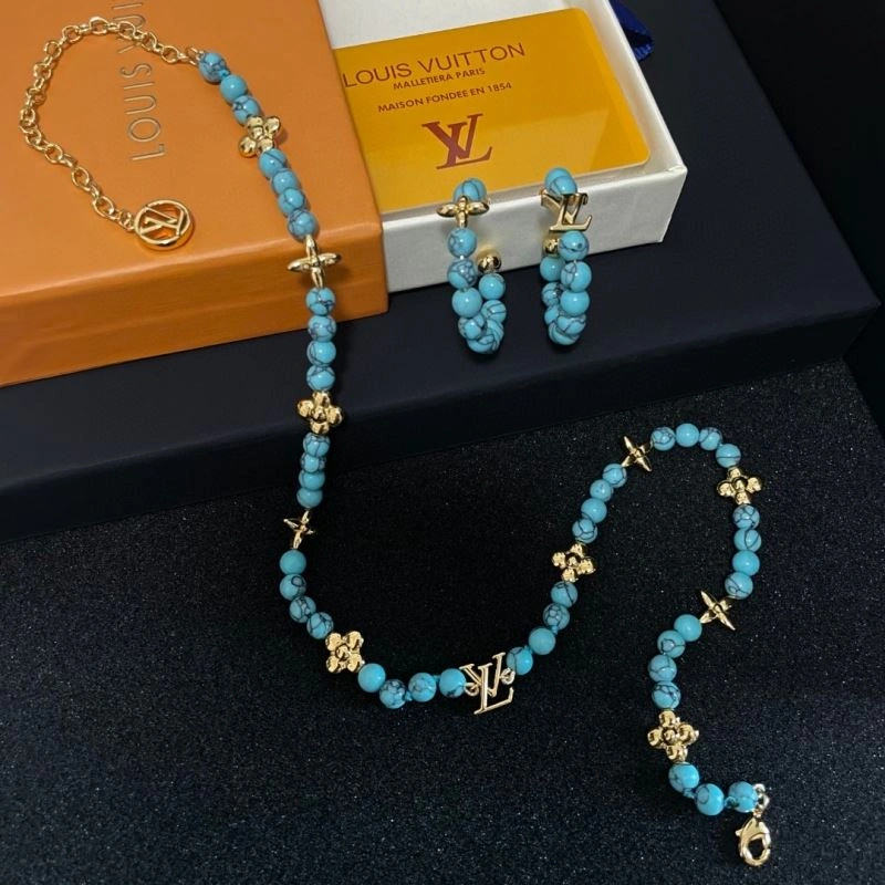 Genuine Louis Vuitton Necklaces