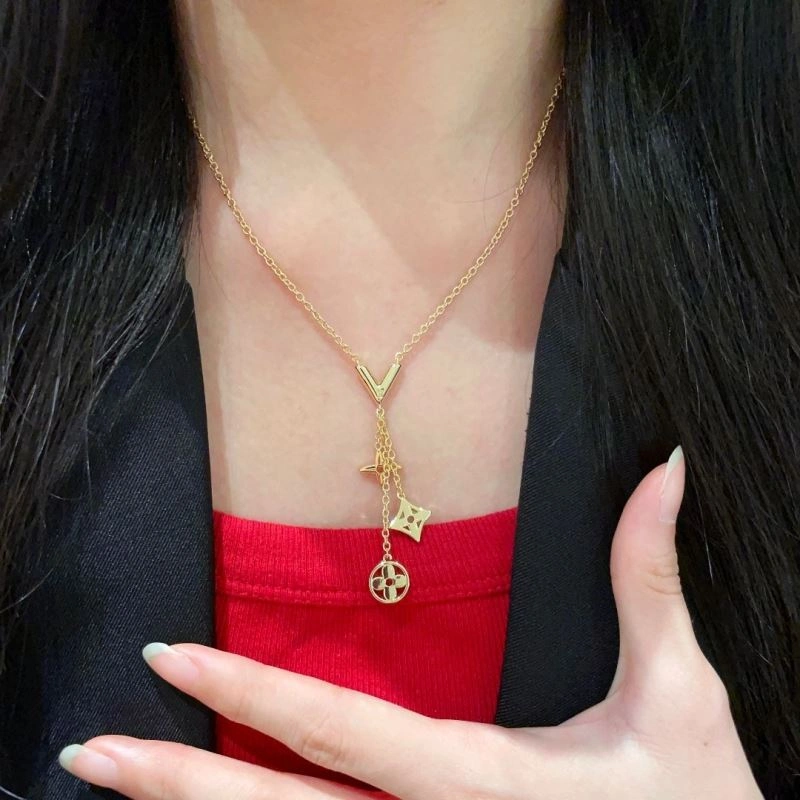 Accurate model Louis Vuitton Necklaces