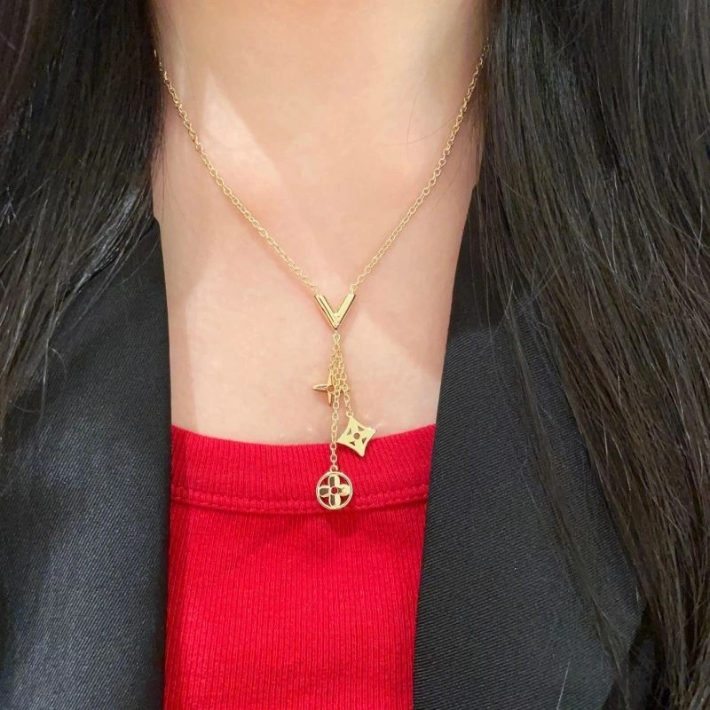 Accurate model Louis Vuitton Necklaces