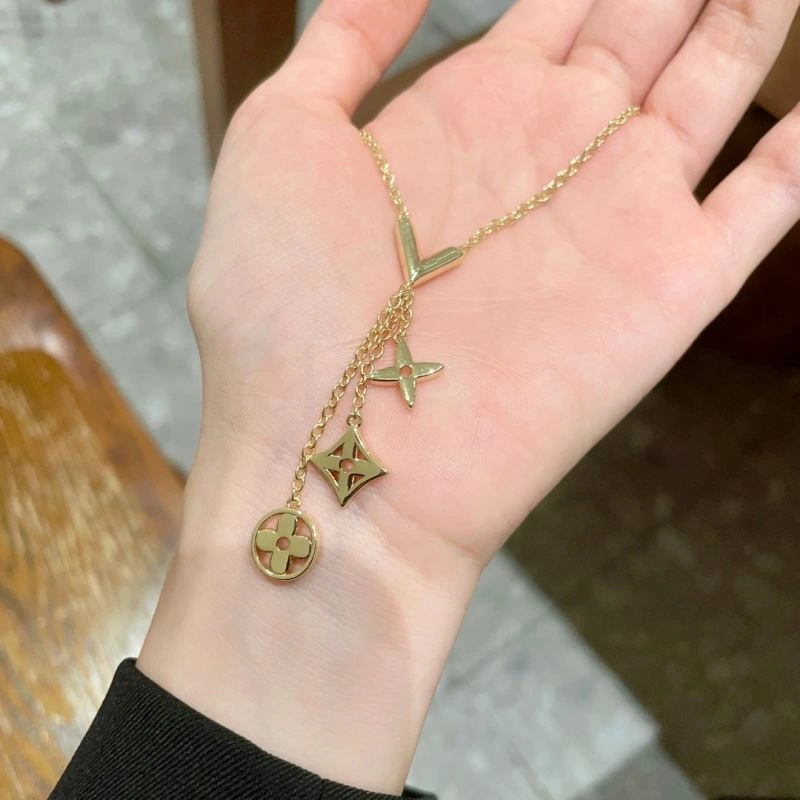 Accurate model Louis Vuitton Necklaces