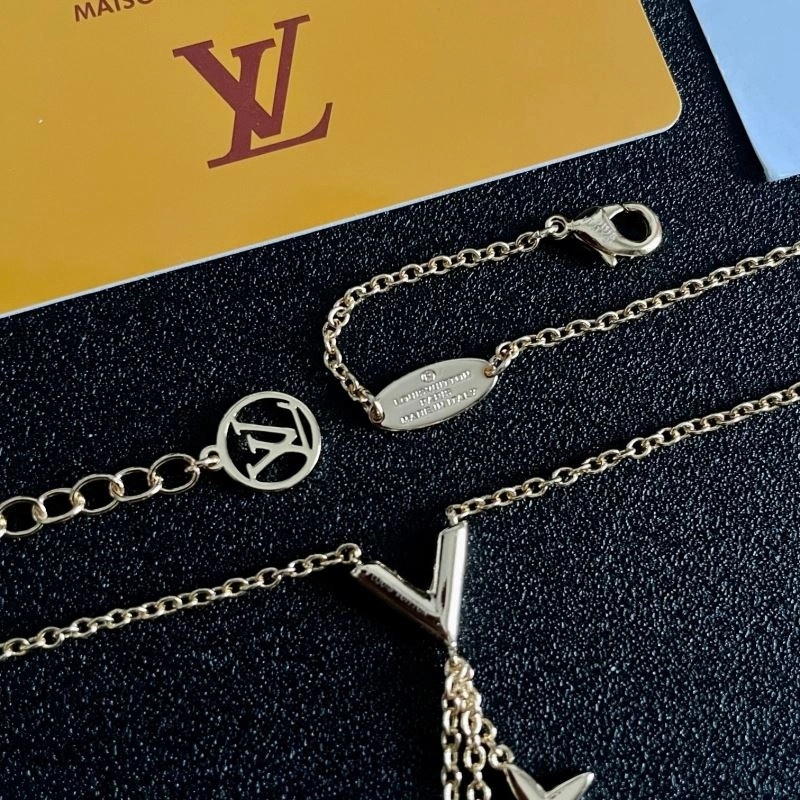 Accurate model Louis Vuitton Necklaces