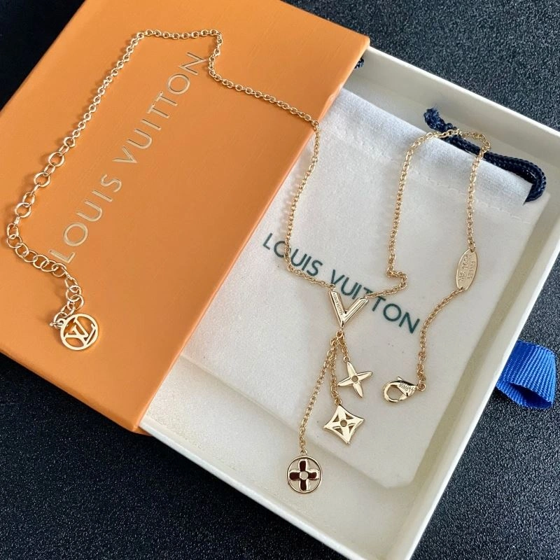 Accurate model Louis Vuitton Necklaces