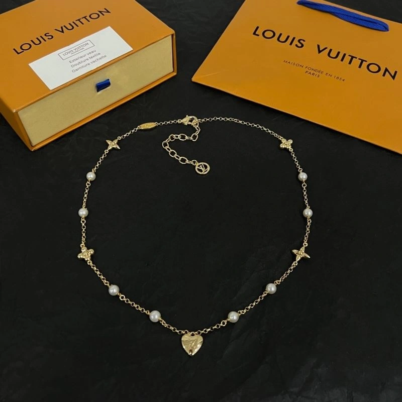 Official Louis Vuitton Necklaces