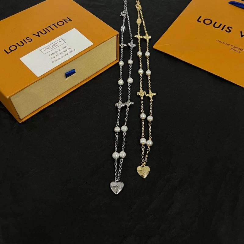 Official Louis Vuitton Necklaces
