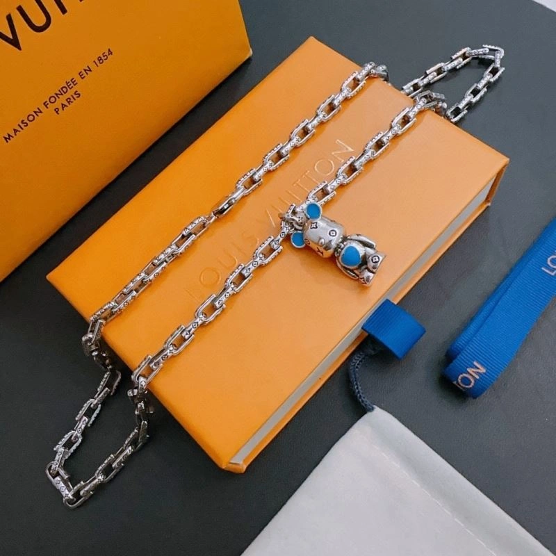 Top mirror Louis Vuitton Necklaces