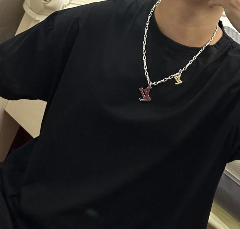 Economical Louis Vuitton Necklaces