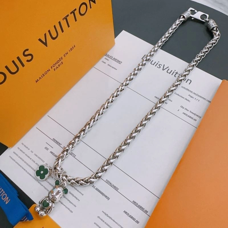 Cut-rate Louis Vuitton Necklaces