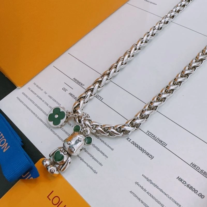Cut-rate Louis Vuitton Necklaces