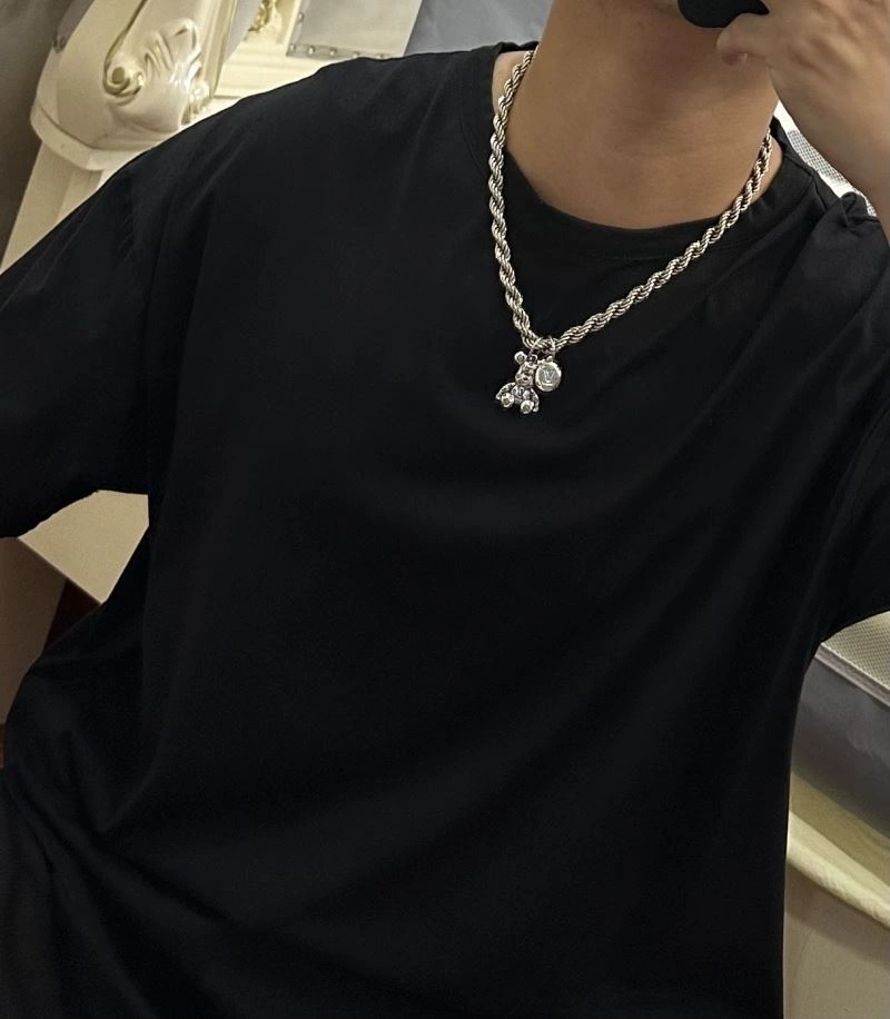 Discounted Louis Vuitton Necklaces