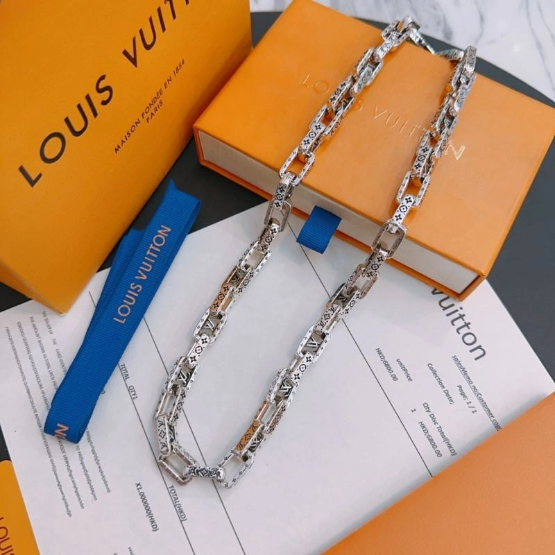 Value-priced Louis Vuitton Necklaces
