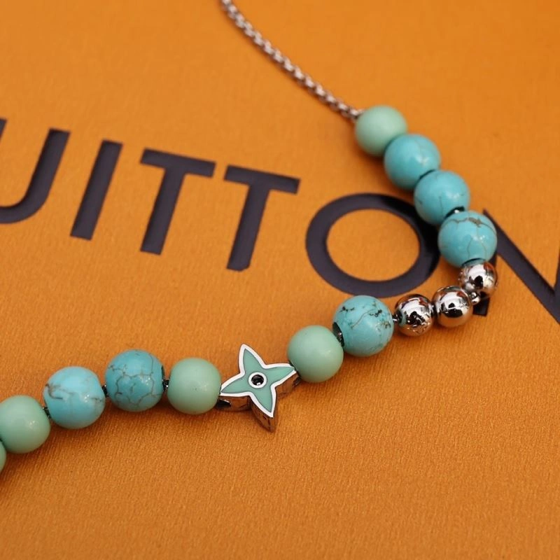 Inexpensive Louis Vuitton Necklaces