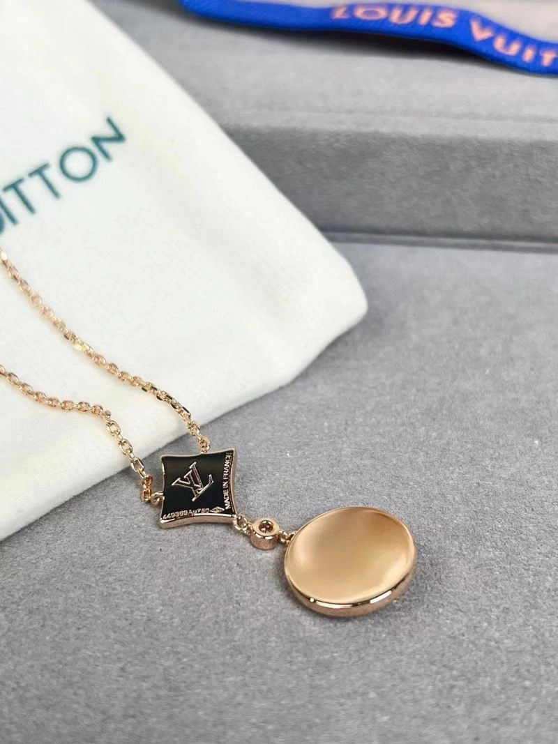 Indistinguishable Louis Vuitton Necklaces