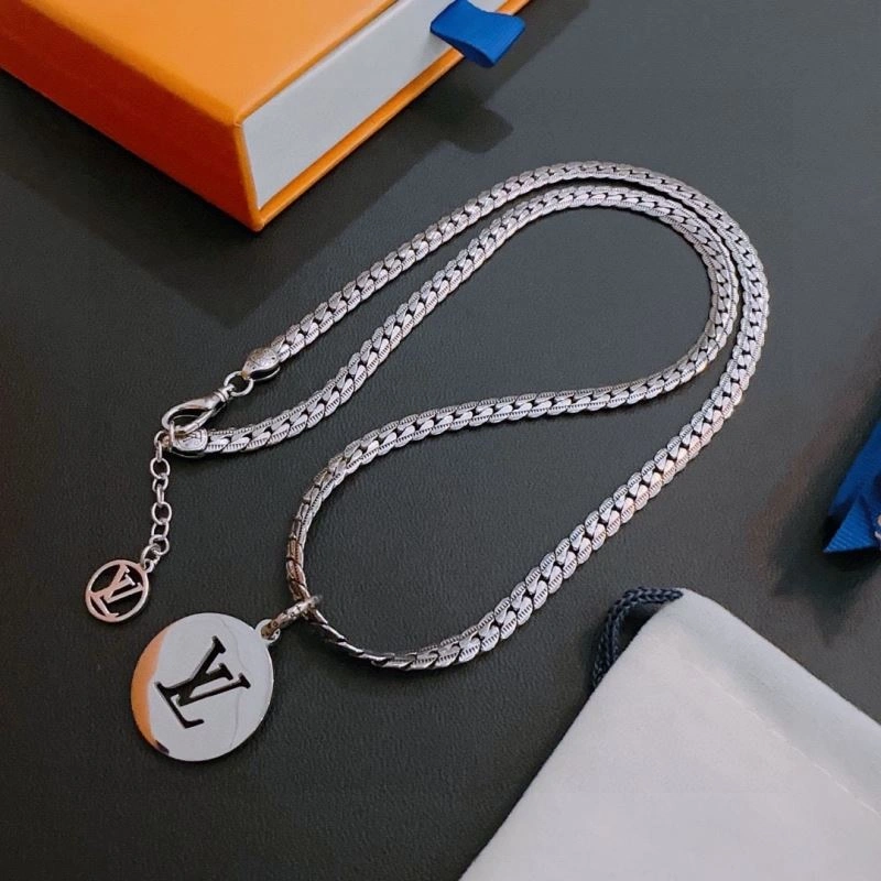 Official Louis Vuitton Necklaces