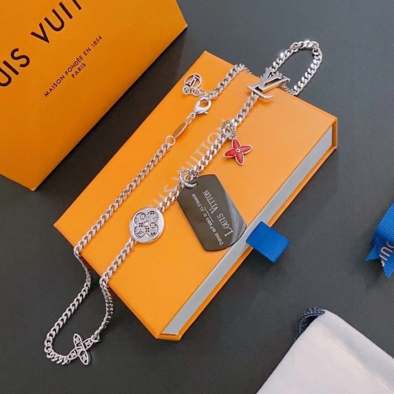 Economical Louis Vuitton Necklaces