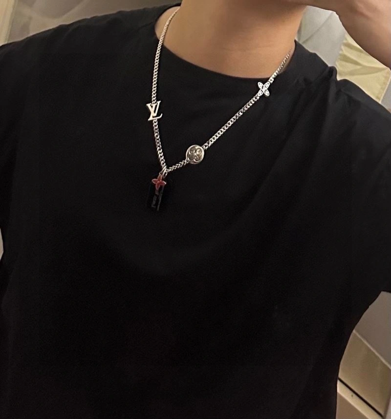 Economical Louis Vuitton Necklaces
