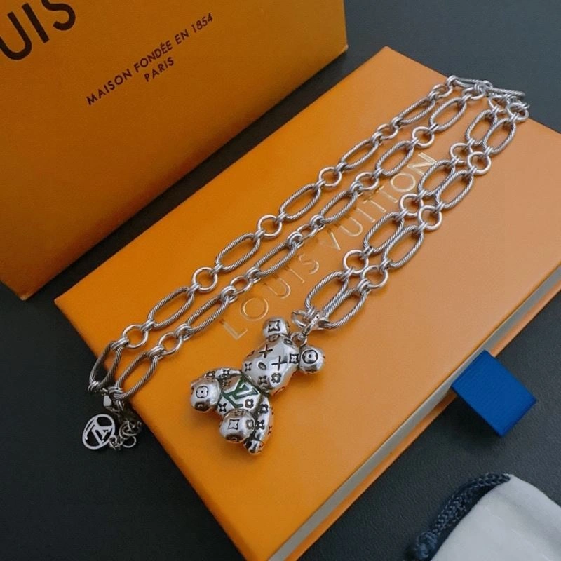 Cut-rate Louis Vuitton Necklaces