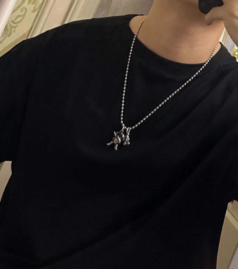 Budget-friendly Louis Vuitton Necklaces