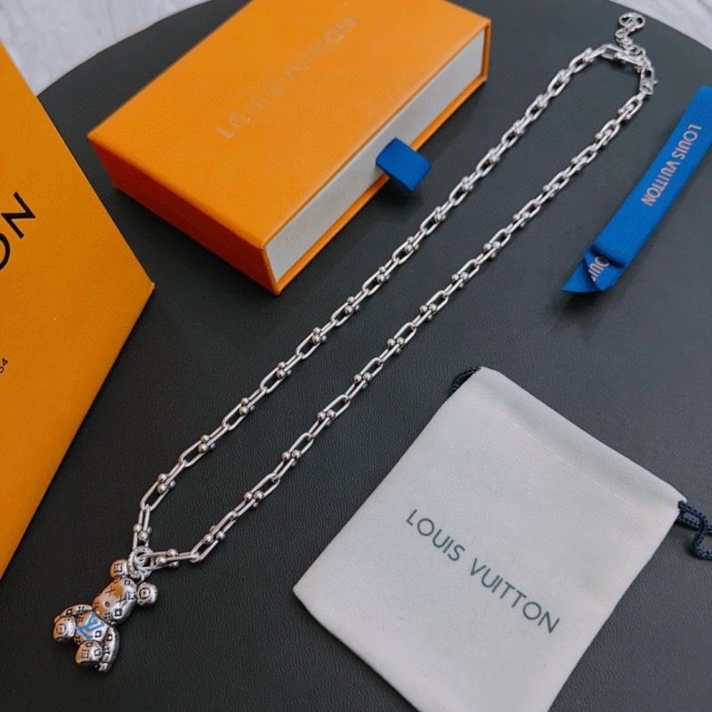 Discounted Louis Vuitton Necklaces