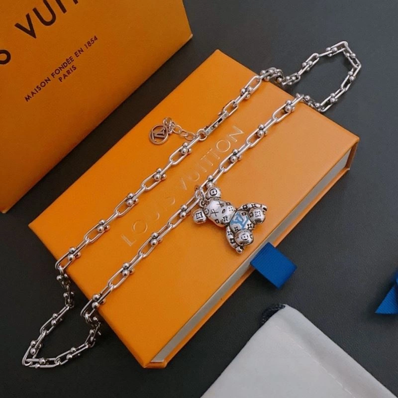 Discounted Louis Vuitton Necklaces