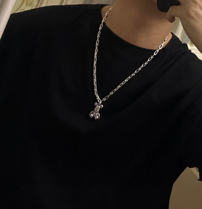 Discounted Louis Vuitton Necklaces