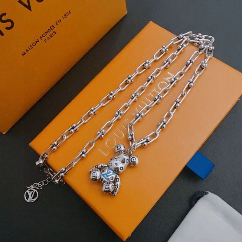 Discounted Louis Vuitton Necklaces