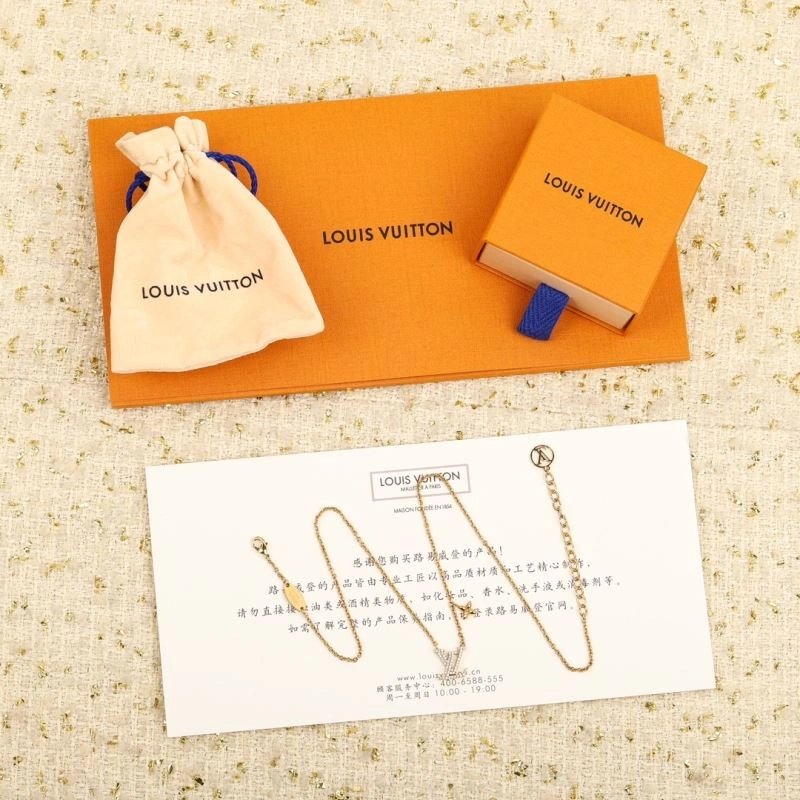 Louis Vuitton Necklaces