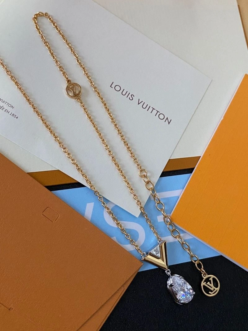 Top mirror Louis Vuitton Necklaces
