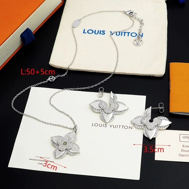 Brand-original Louis Vuitton Necklaces