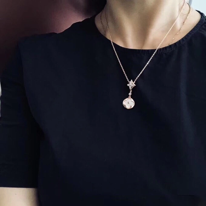 Brand-original Louis Vuitton Necklaces