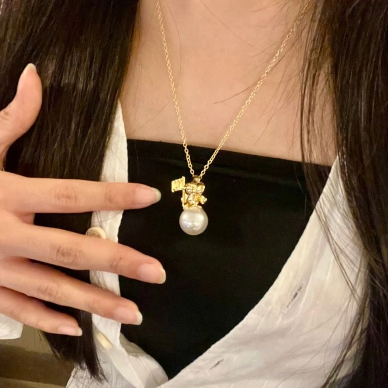 Real Louis Vuitton Necklaces