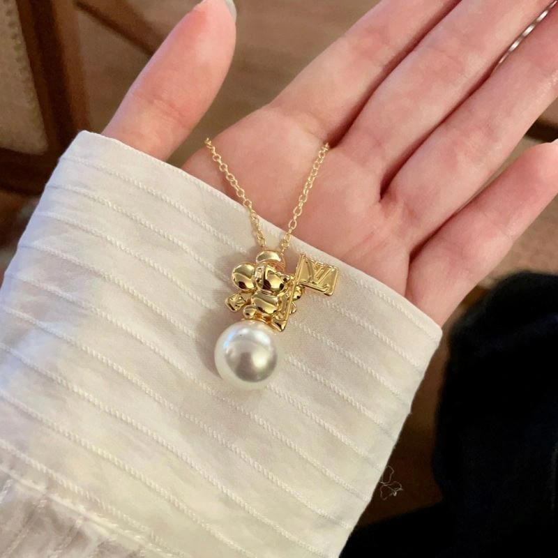 Real Louis Vuitton Necklaces