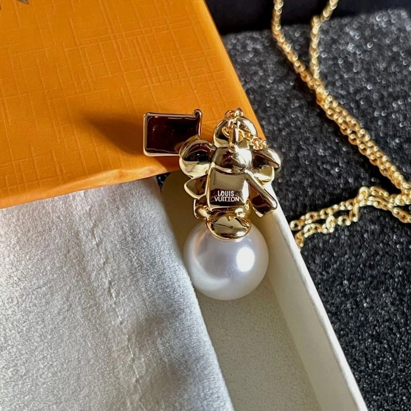 Real Louis Vuitton Necklaces