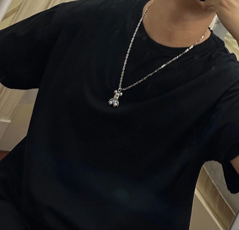 Legit Louis Vuitton Necklaces