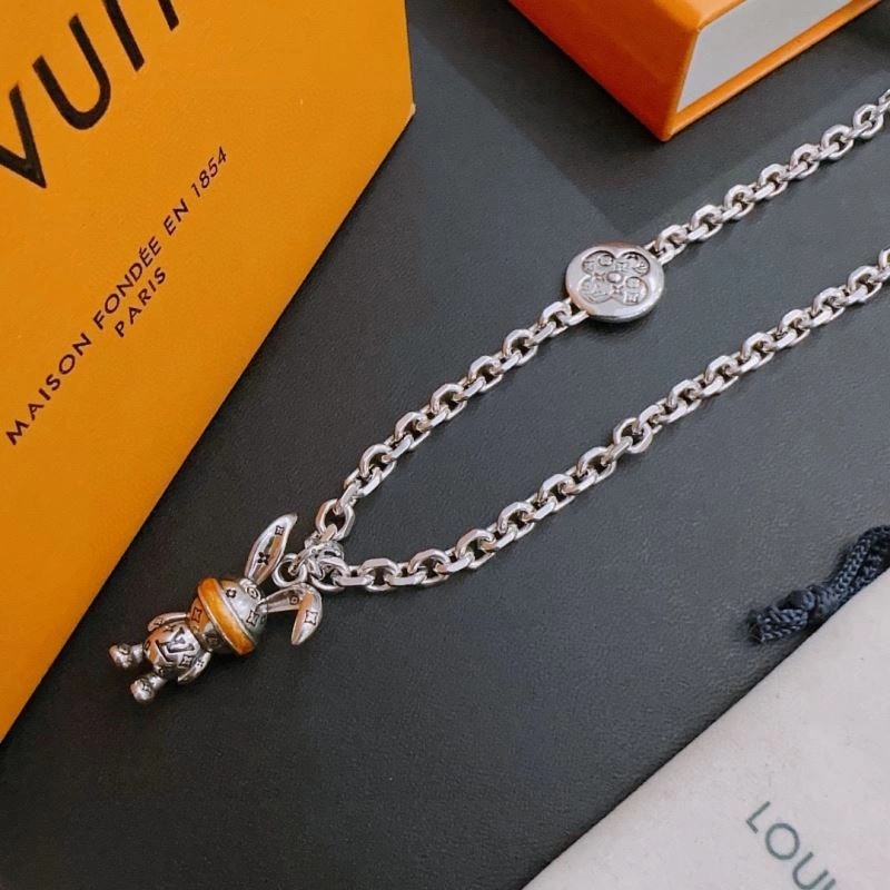 Affordable Louis Vuitton Necklaces