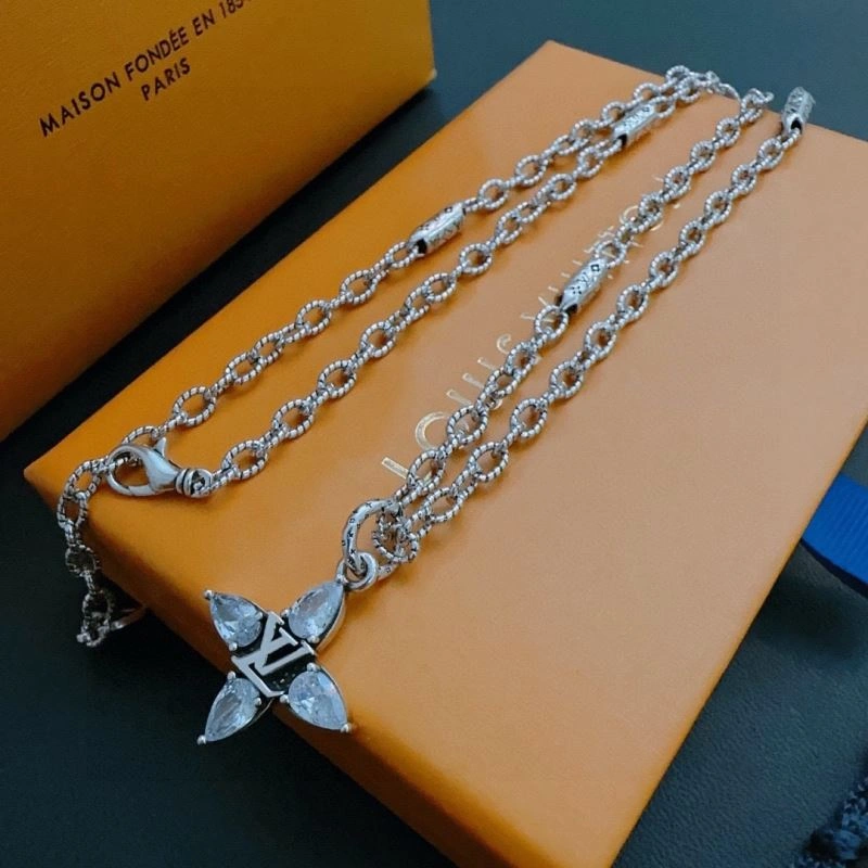 Inexpensive Louis Vuitton Necklaces