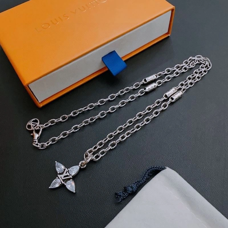 Inexpensive Louis Vuitton Necklaces