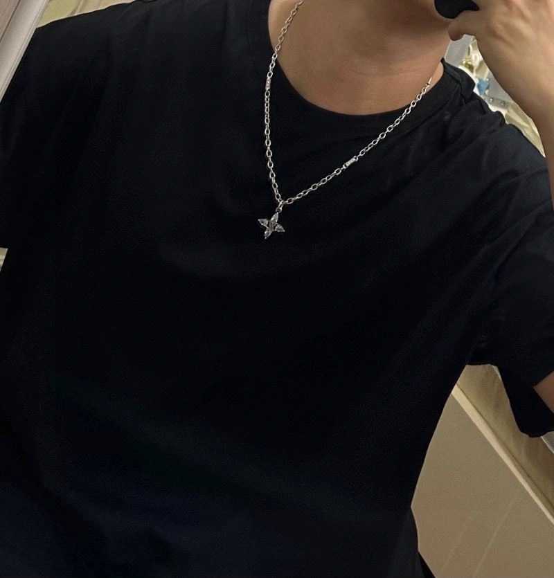 Inexpensive Louis Vuitton Necklaces