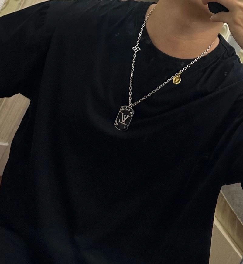 Genuine Louis Vuitton Necklaces