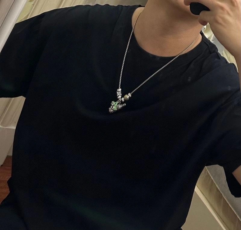 1:1 copy Louis Vuitton Necklaces