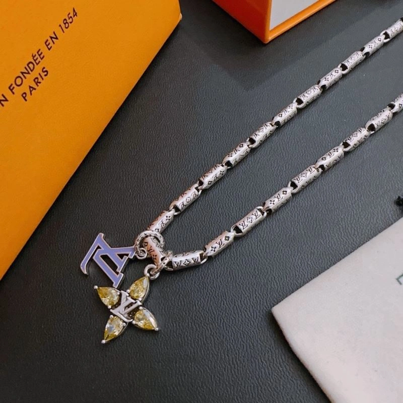 Inexpensive Louis Vuitton Necklaces