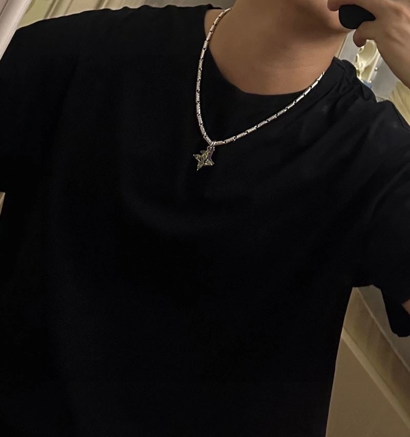 Inexpensive Louis Vuitton Necklaces