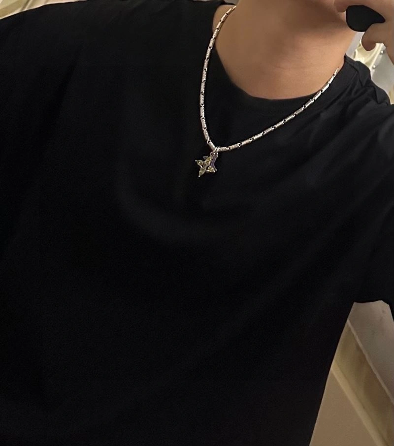 Inexpensive Louis Vuitton Necklaces