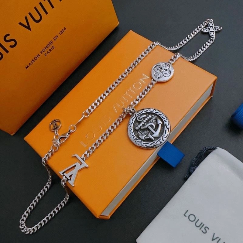 Legit Louis Vuitton Necklaces